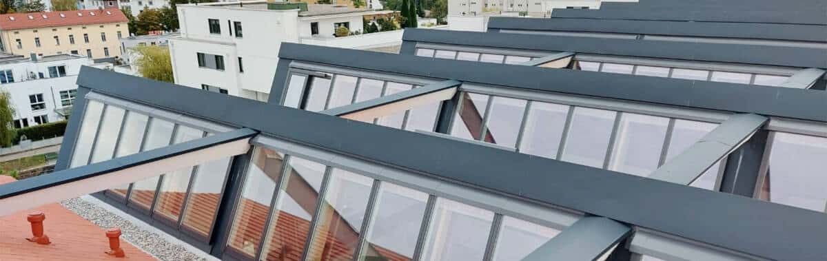 Sheddach: Vorteile, Kosten & Bauweise im Überblick